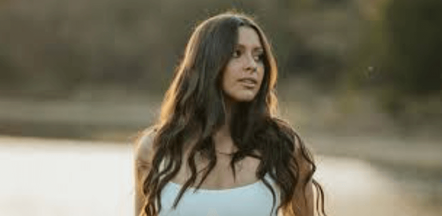 Whitney Wren Net Worth: Social Media Influencer's Financial Standing ...