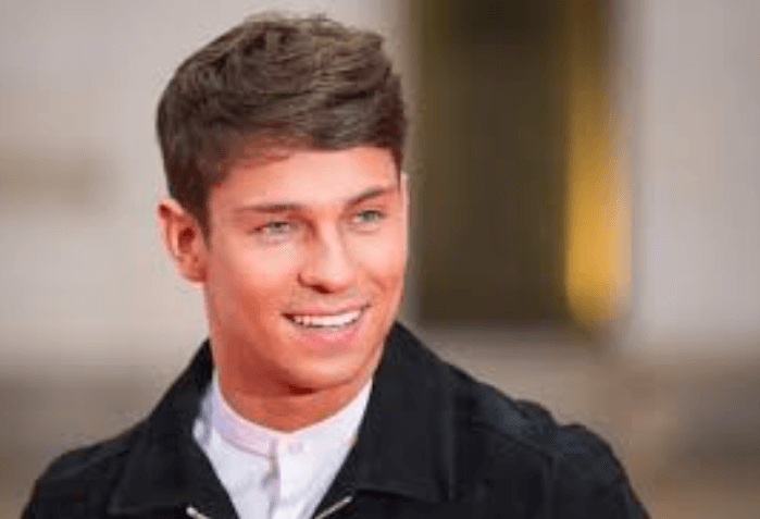 Joey Essex Net Worth: Discovering Joey Essex's Net Worth ...